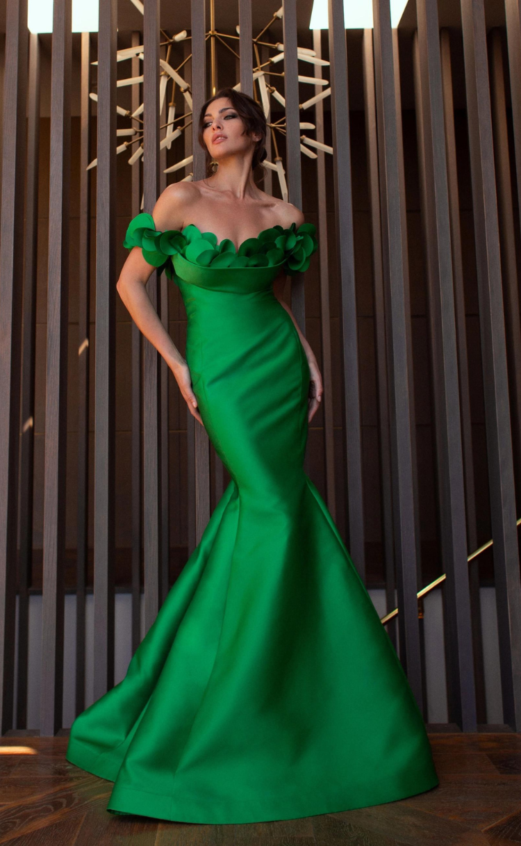 Neyom Boutique - Dresses & Gowns Store in Montreal – NEYOM